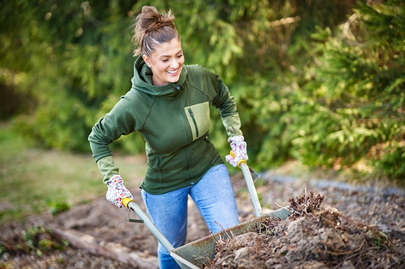 Composting 101: Turning Waste Into Resource - Earthwise Waste Solutions
